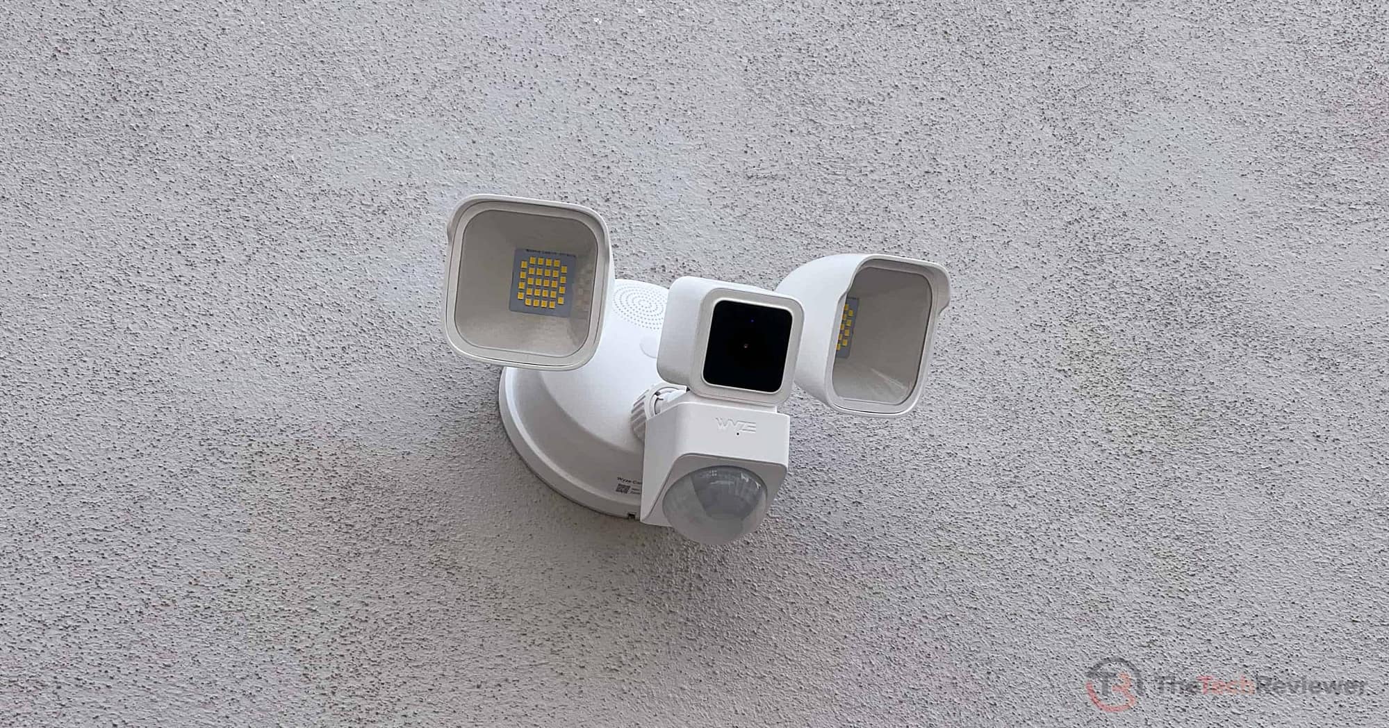 An HONEST Wyze Cam Floodlight Review - Is It Worth Buying?